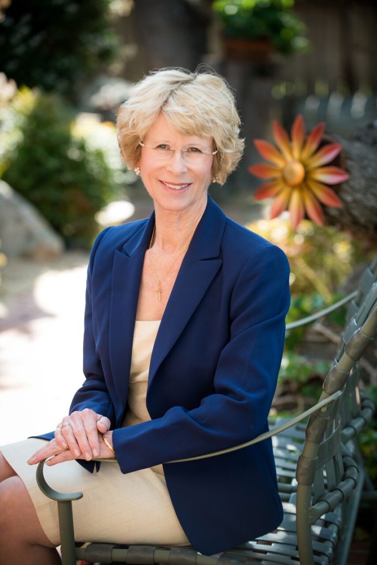 Ten Reasons Why Families Who Say Grace Are Happier {giveaway}